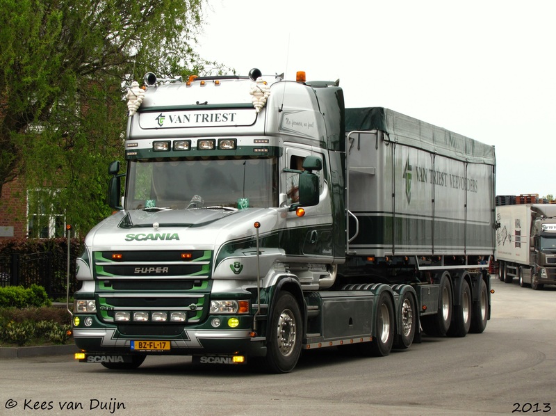 Triest Veevoeders, van - Hoogeveen - Pagina 3 - Transportfotos.nl