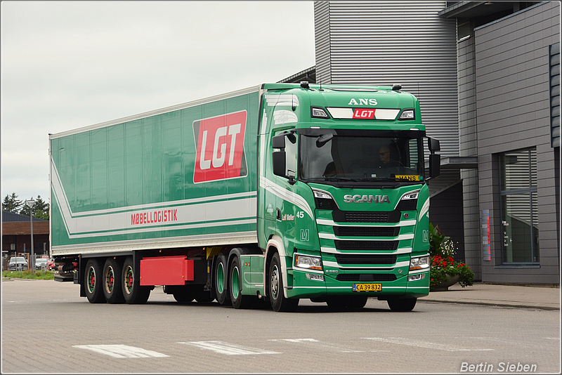 LM Transport ApS - Ans By (DK) - Transportfotos.nl
