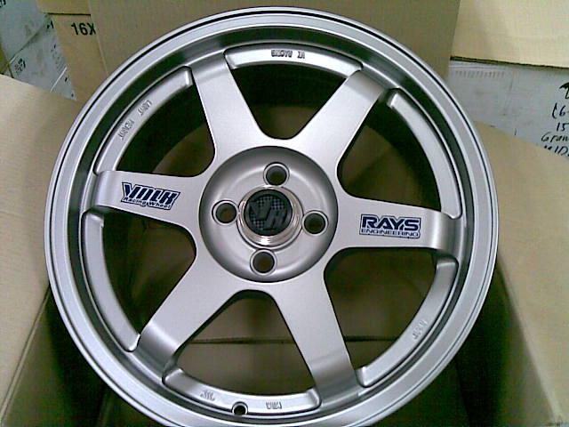 Te37 replica 15 inch.jpg Picture