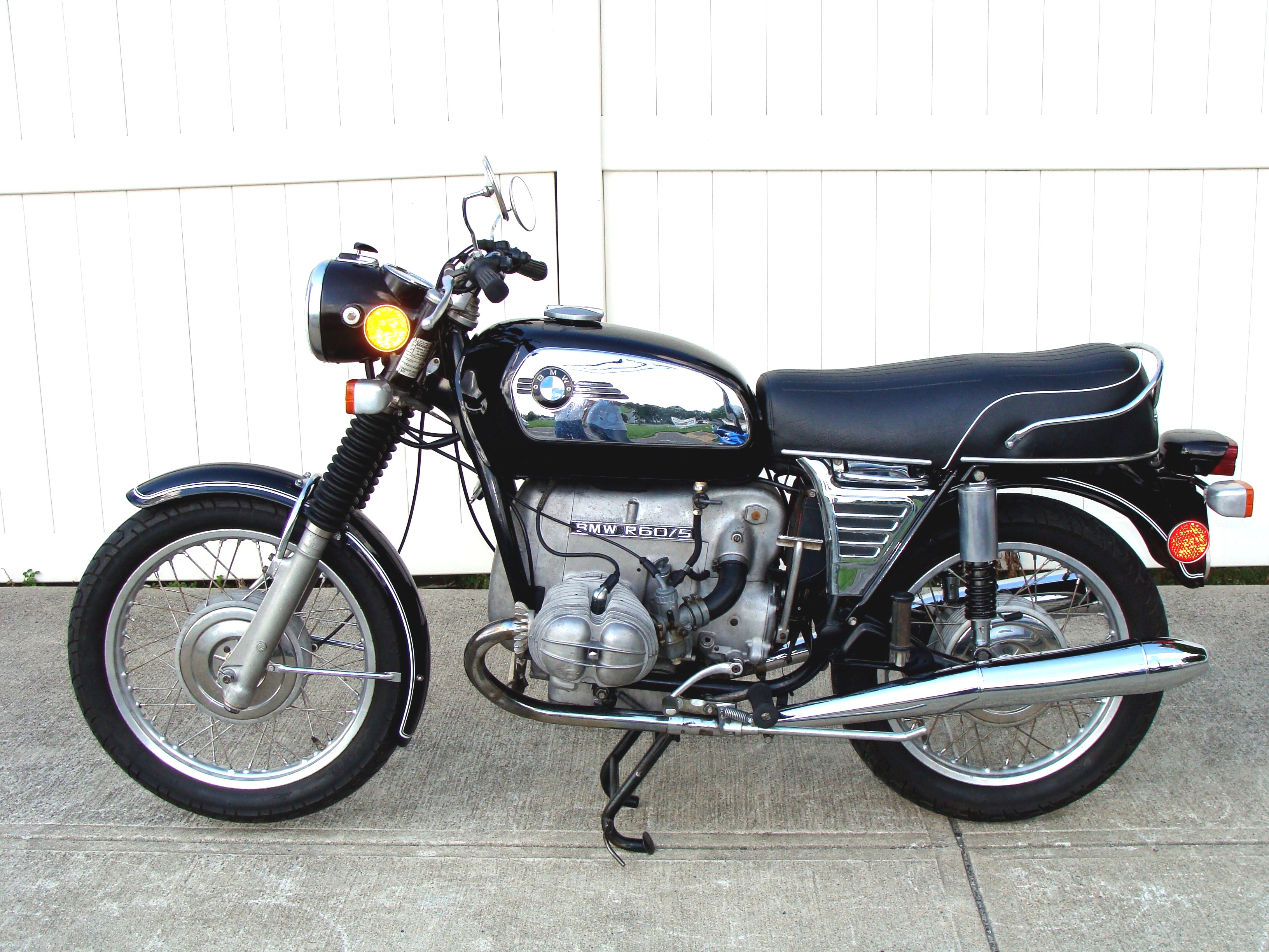 SOLD.........1973 BMW R60/5 SWB Black, Toaster Tank, 55,500 Miles. Very Clean! Top-end just ...
