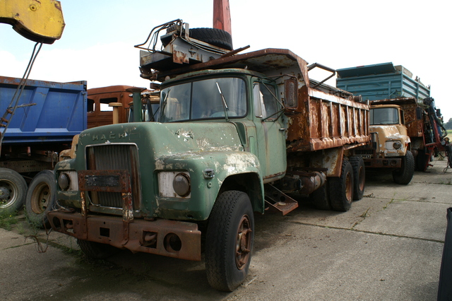 mack r 600 cab (2) cab Photo album by Mackf786